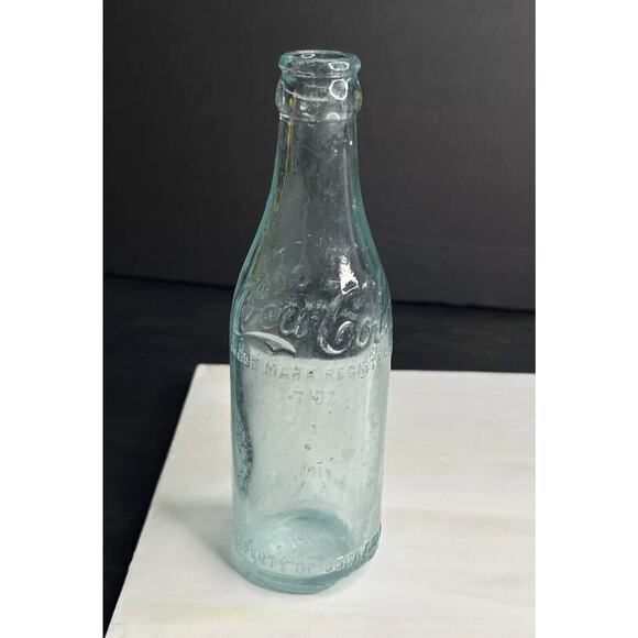 Coca Cola | Dining | Gorgeous 90s Coca Cola Straight Sided Bottle ...